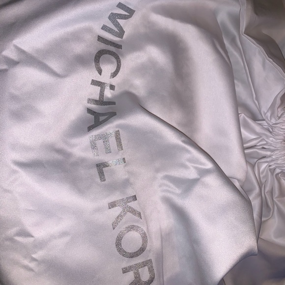 Bags | Michael Kors Fulton Large Handbag | Poshmark